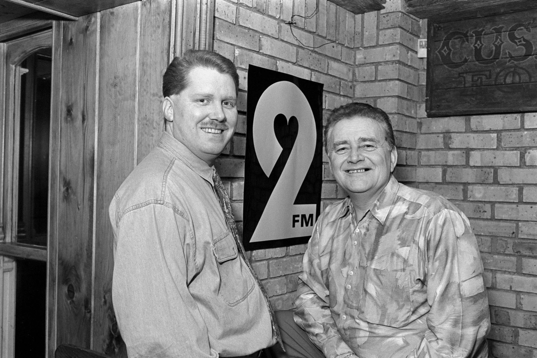 Tributes paid to Simon Young – About RTÉ