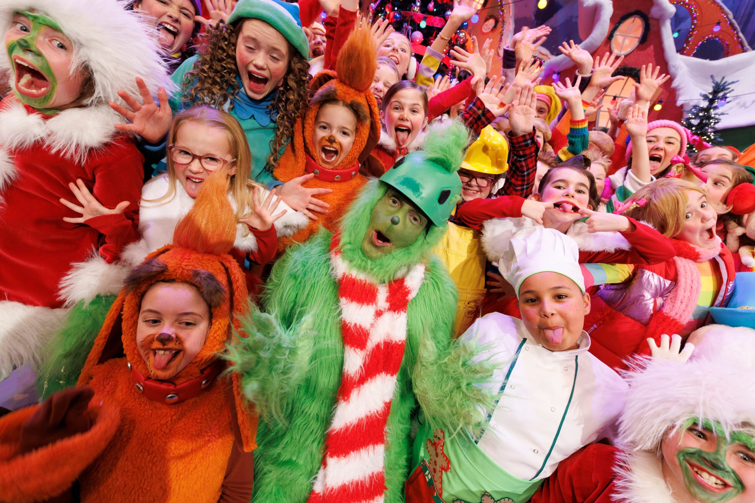 Bliain eile den scoth don The Late Late Toy Show a mheall lucht féachana sa bhaile agus thar ...